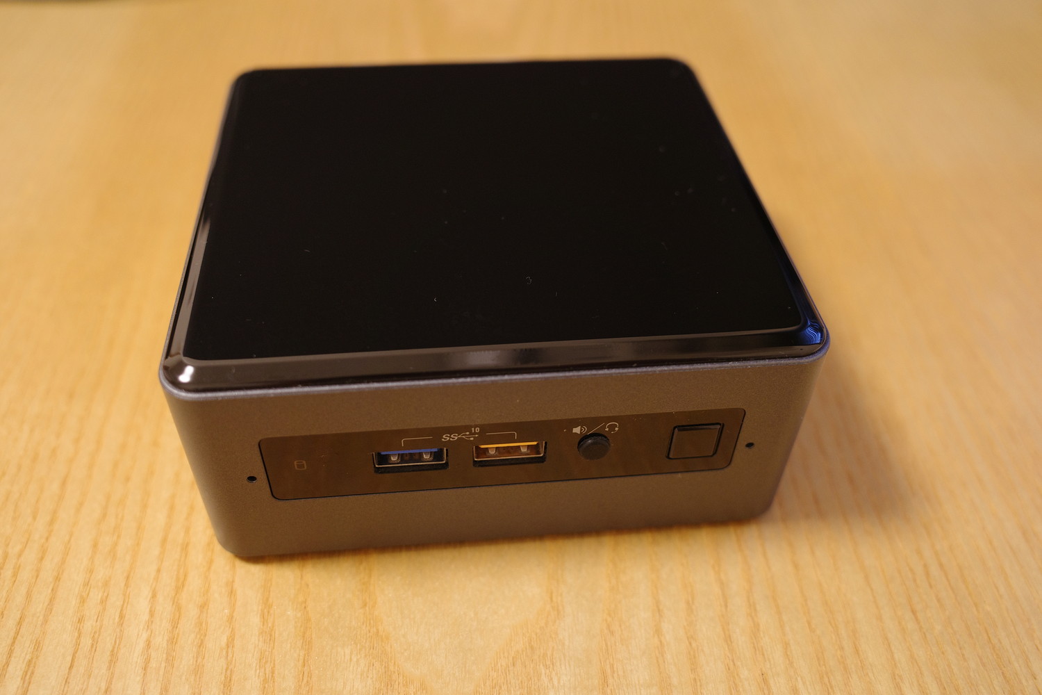 Intel NUC(NUC8i5BEH)の分解とファン掃除は定期的にしましょう | ZAKAZUKURI